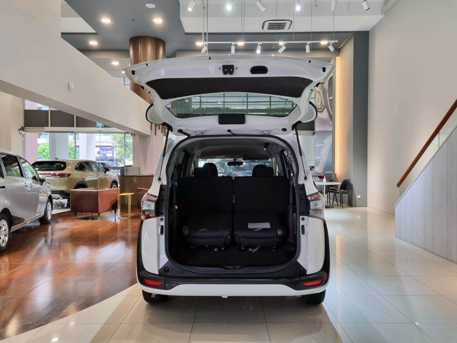 Used Toyota Sienta 1.5A X For Sale