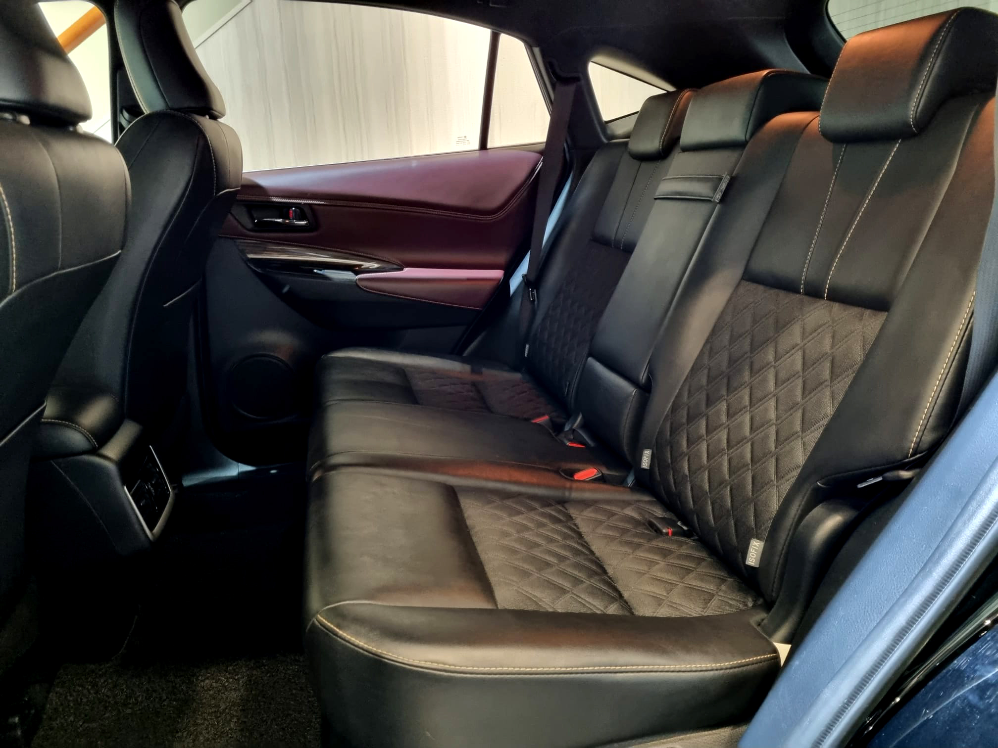 Used Toyota Harrier 2.0A Elegance Panoramic - Silver For Sale