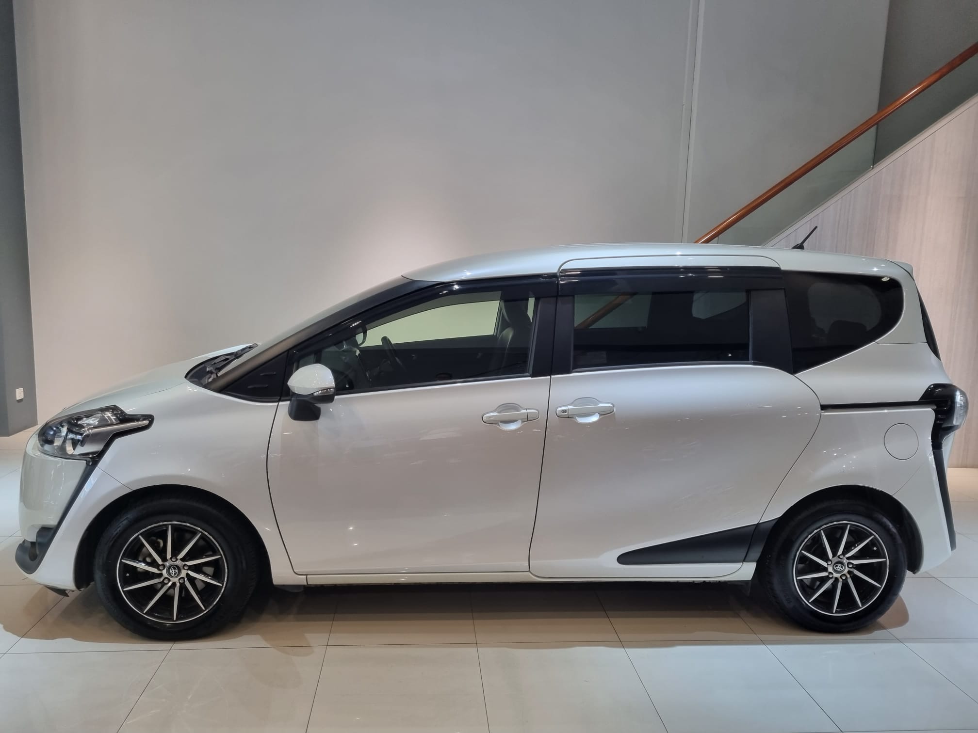 Used Toyota Sienta 1.5A X For Sale