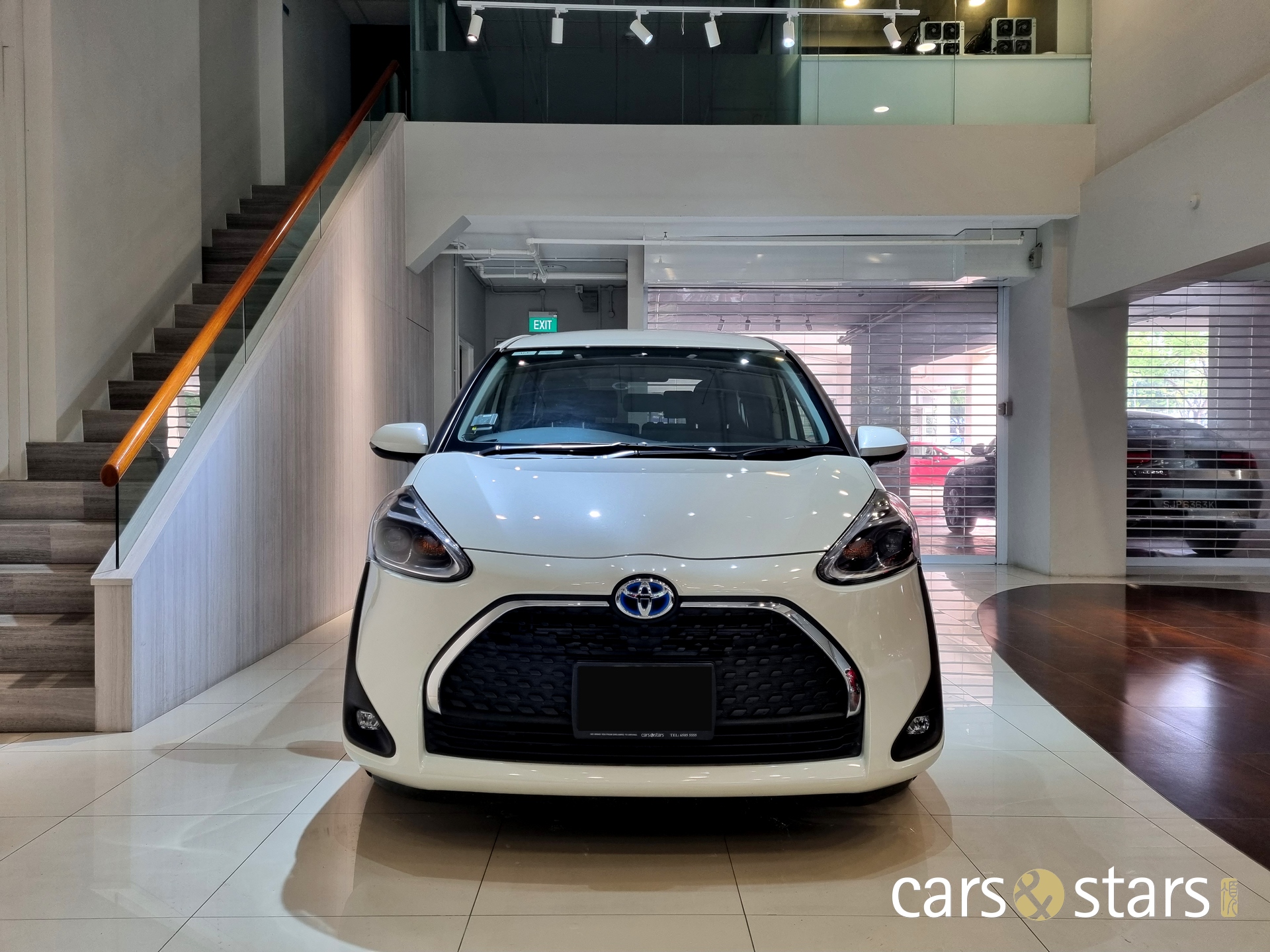 Used Toyota Sienta Hybrid 1.5A X For Sale