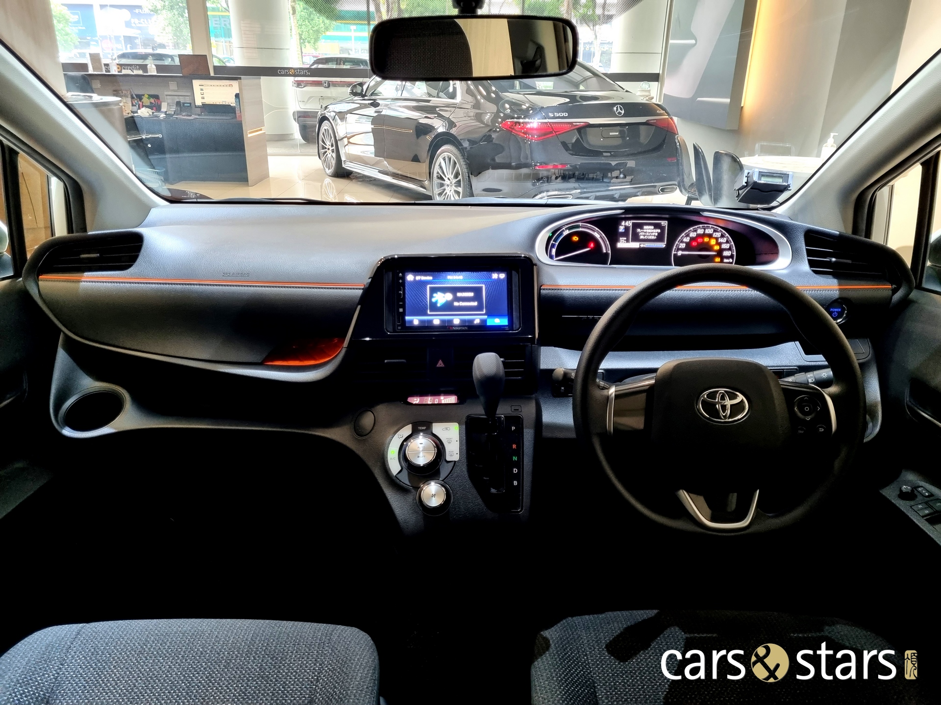 Used Toyota Sienta Hybrid 1.5A X For Sale